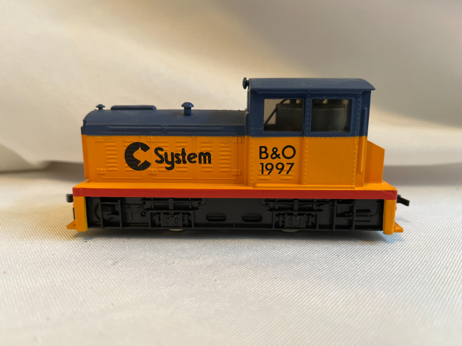 Lot 66 - Model Power 6678 Chessie in org package | The Lodge Auction House