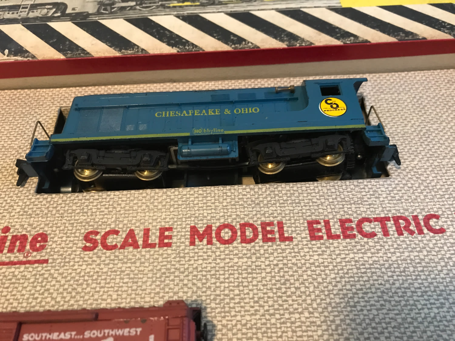 Lot 84 - Hobbyline Train Set Chesapeake & Ohio 411 | The Lodge Auction ...