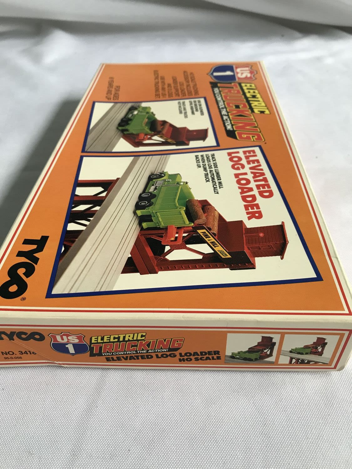 Lot 185 – TYCO Elevated Log Loader Accessory – The Lodge Auction House