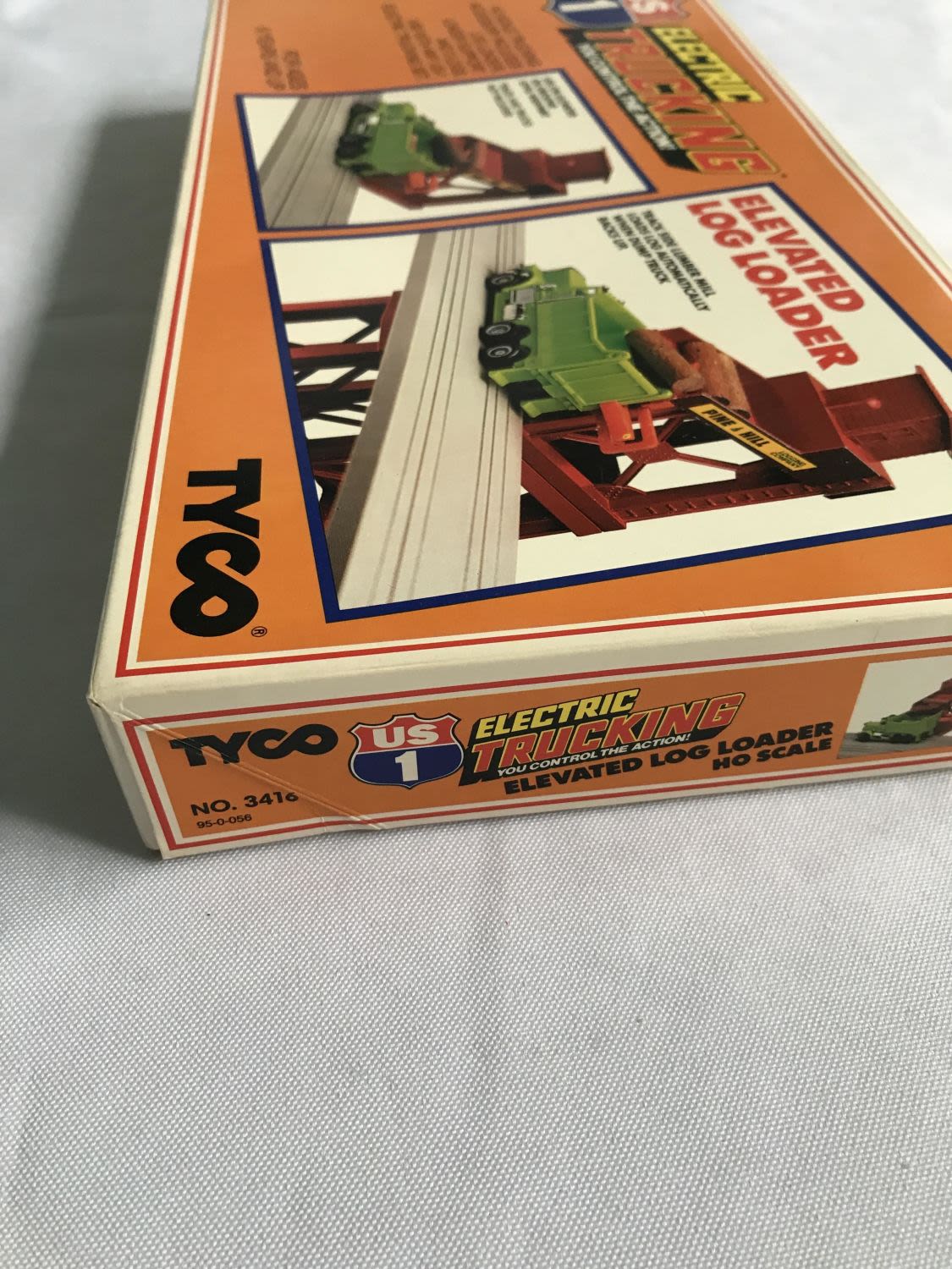 Lot 185 - TYCO Elevated Log Loader Accessory | The Lodge Auction House