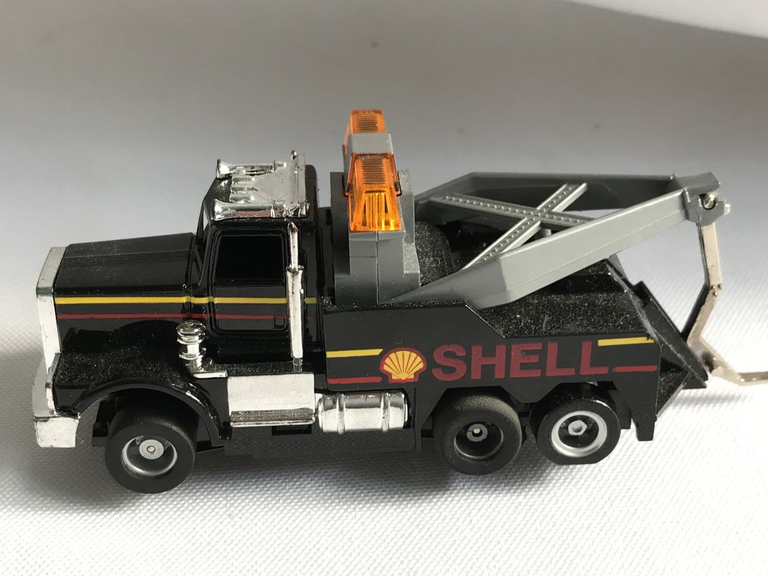 Lot 190 - TYCO Shell Highway Wrecker & Wrecker Set -org box | The Lodge ...