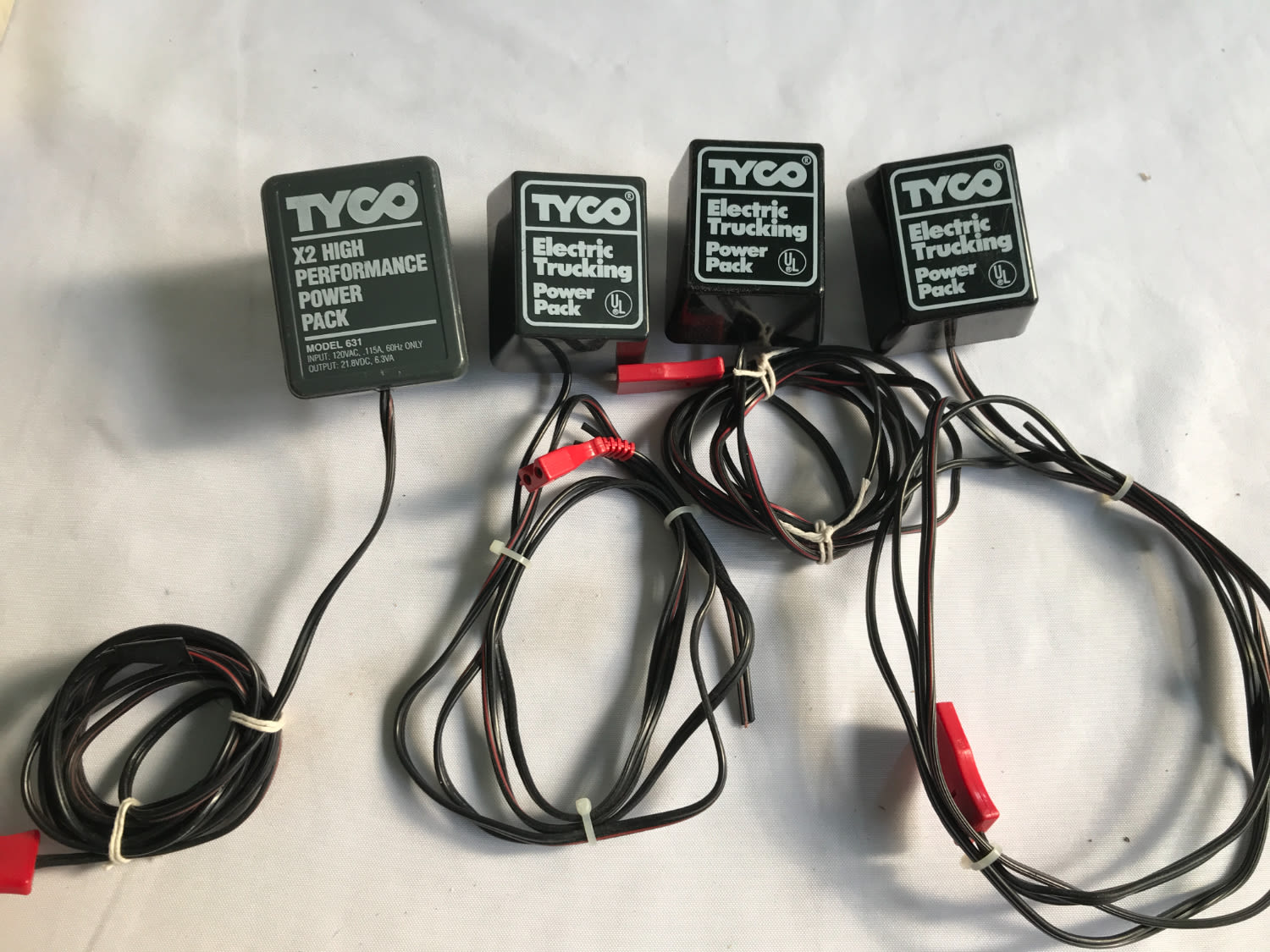 Lot 259 - TYCO Trucking Power Packs (4) | The Lodge Auction House