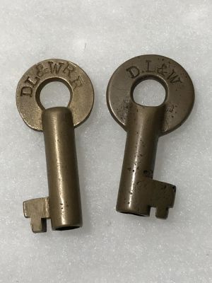 Lot 31 - Delaware, Lackawanna and Western Railroad Keys | The Lodge ...