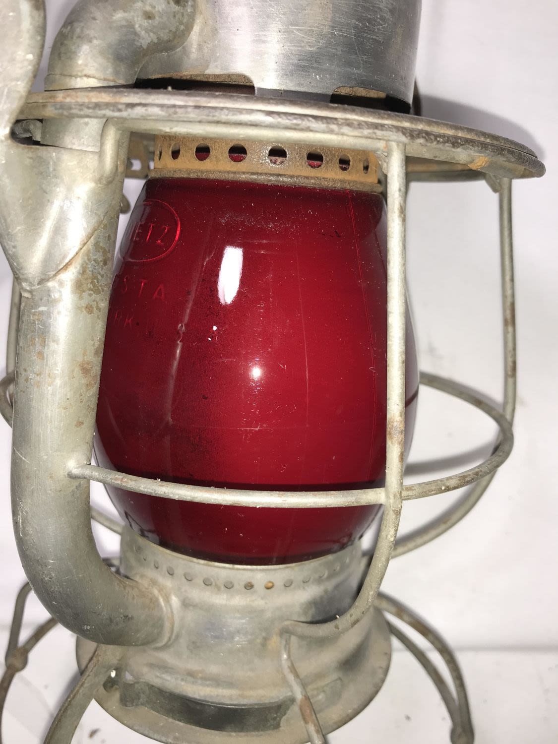 Lot 62 - NY Central Railroad Lantern w/ Red US Globe | The Lodge ...