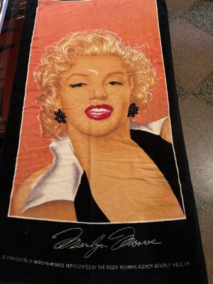 Lot 57 - Marilyn Monroe by Roger Richman Agency Towel | The Lodge ...