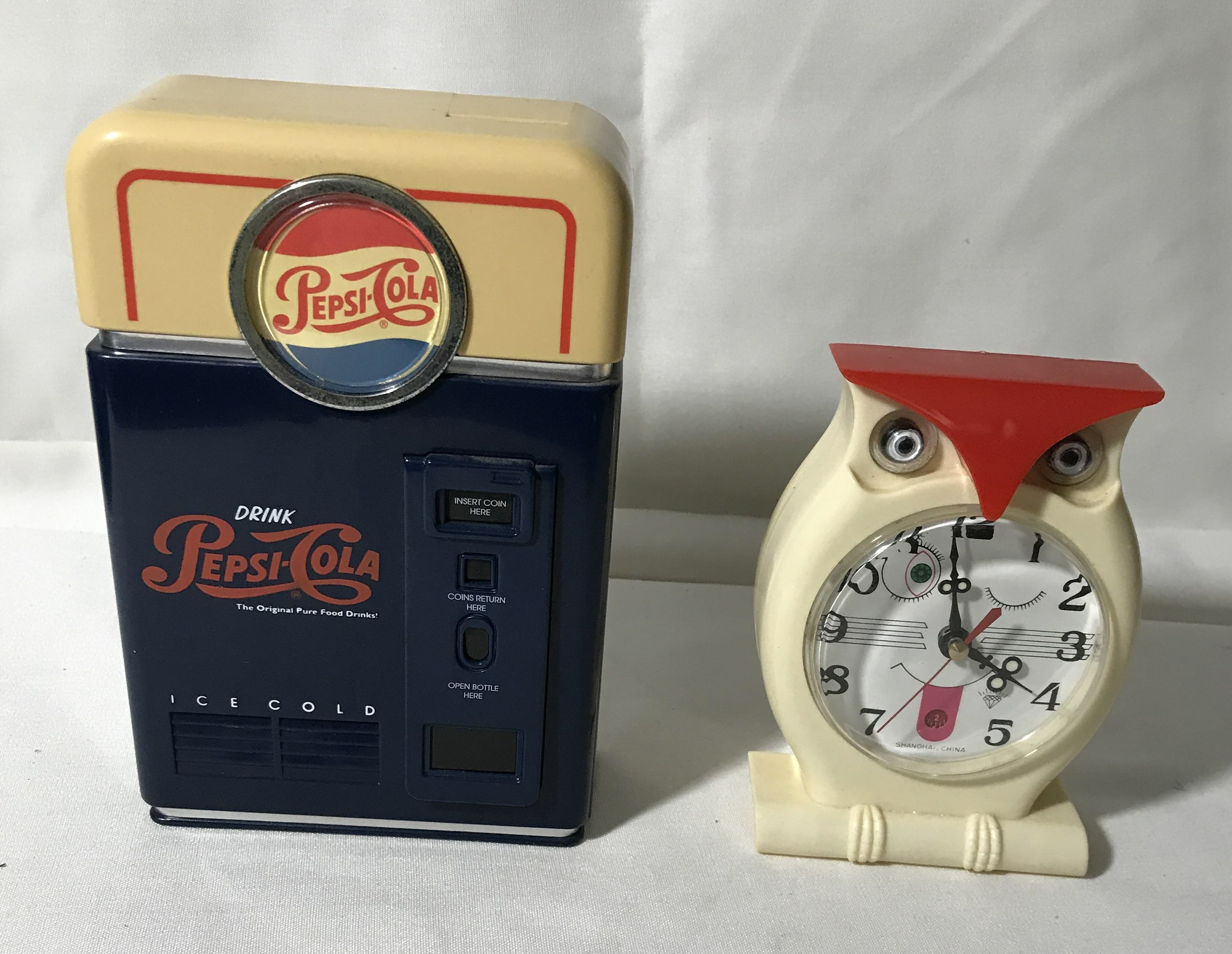 Lot 62 - Vintage Pepsi-Cola Coin Bankl & Owl Alarm Clock | The Lodge ...