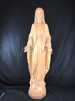 Lot 63 - Large Our Lady of Grace Statue Made in Italy | The Lodge ...