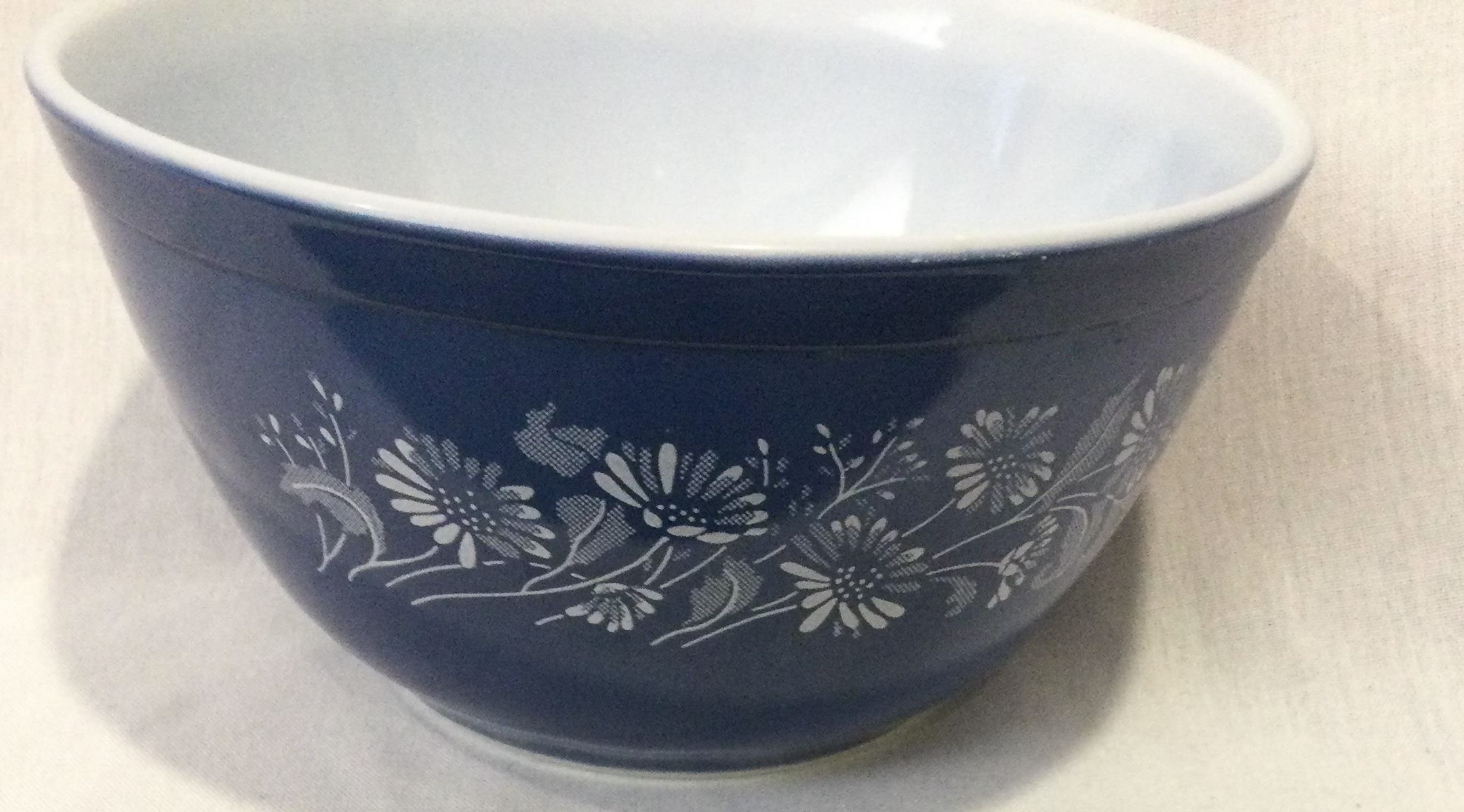 Lot 153 - PYREX Blue Floral Bowl | The Lodge Auction House