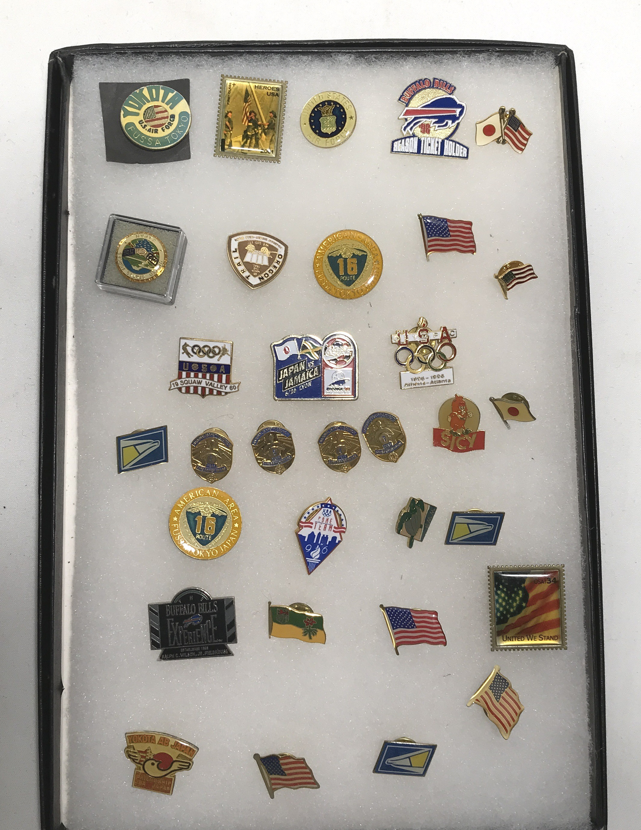Lot 155 - Pin Collection - 32 pins | The Lodge Auction House
