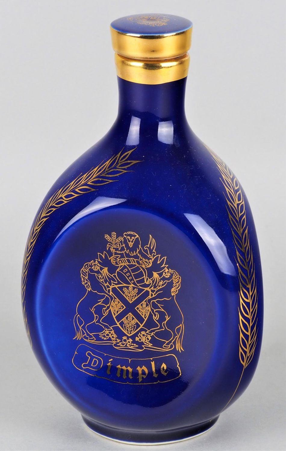Lot 812 - Dimple Blue Decanter Whisky, opened - Wersching Auktionen