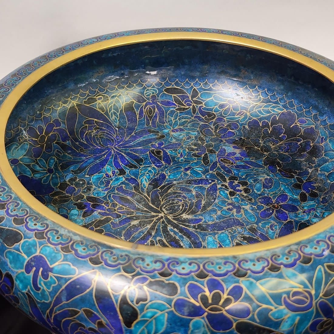 Lot 724 - Two Chinese Cloisonne Pieces • Wickliff Auctioneers