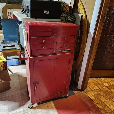 Lot 152 - Alltrade Red Tool Box and Contents • Wickliff Auctioneers